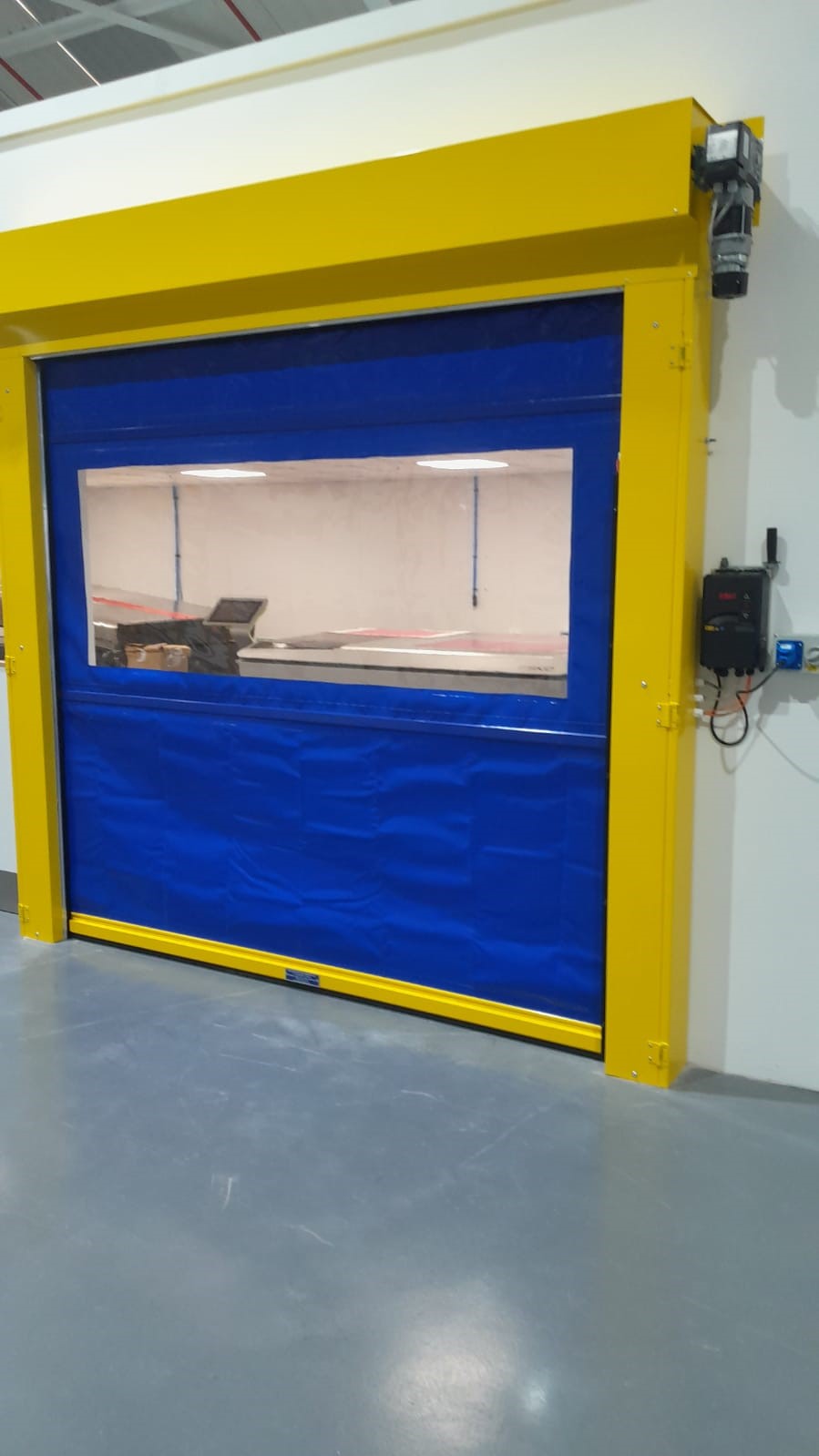 Rapid Roll Doors & High-Speed Door Manufacturers - Rapid Roll UK
